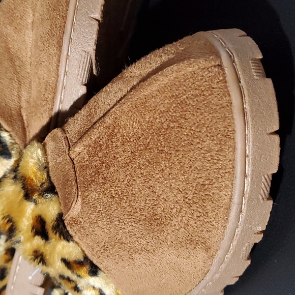 Shoes | Womens Leopard Print Slippers | Poshmark